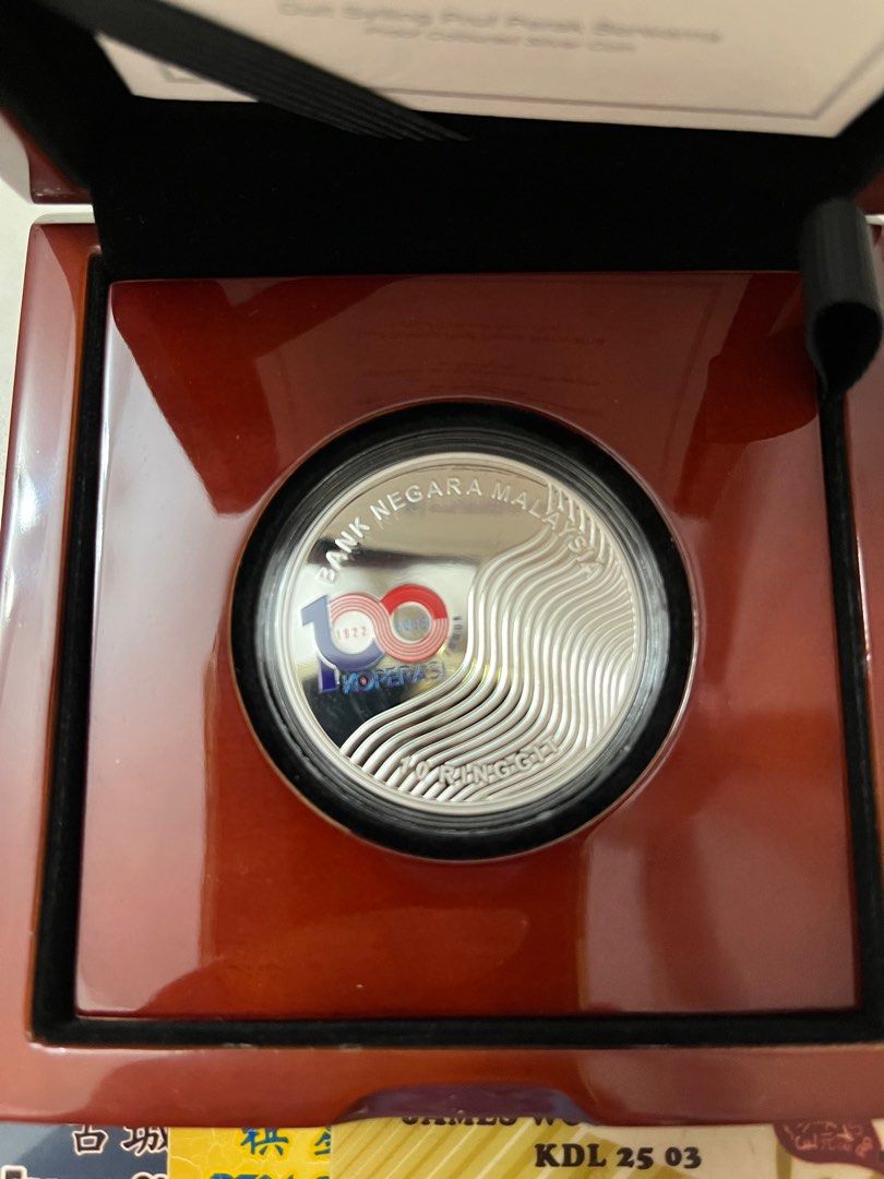 Single proof coin Gerakan Koperasi di Malaysia 2022, Hobbies & Toys, Collectibles & Memorabilia ...