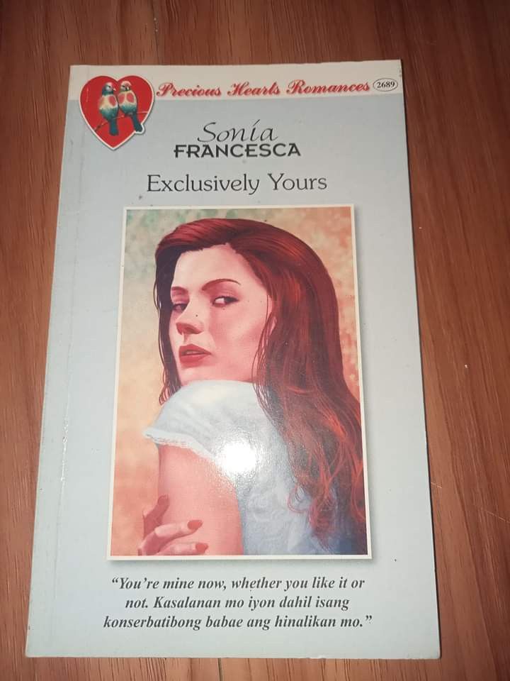 Sonia Francesca Pocketbooks on Carousell