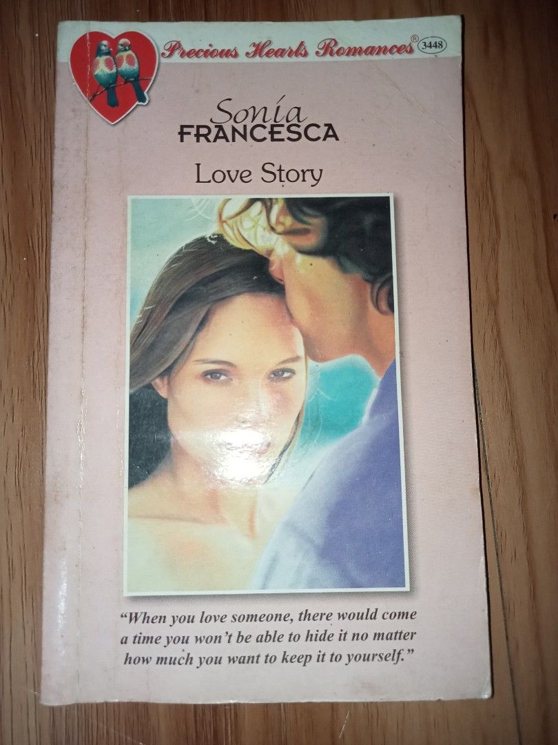 Sonia Francesca Pocketbooks on Carousell