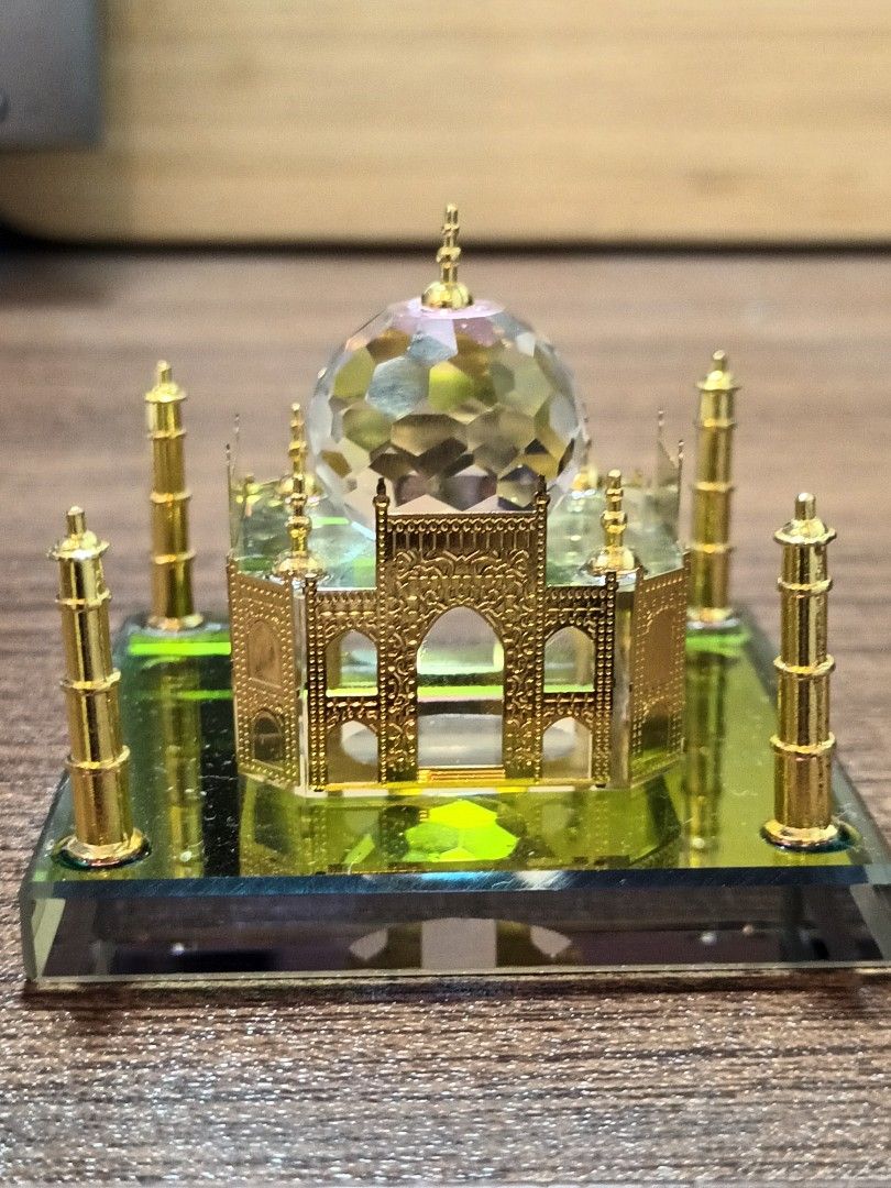 Taj Mahal Miniature with Base, Crystal Figure on Carousell