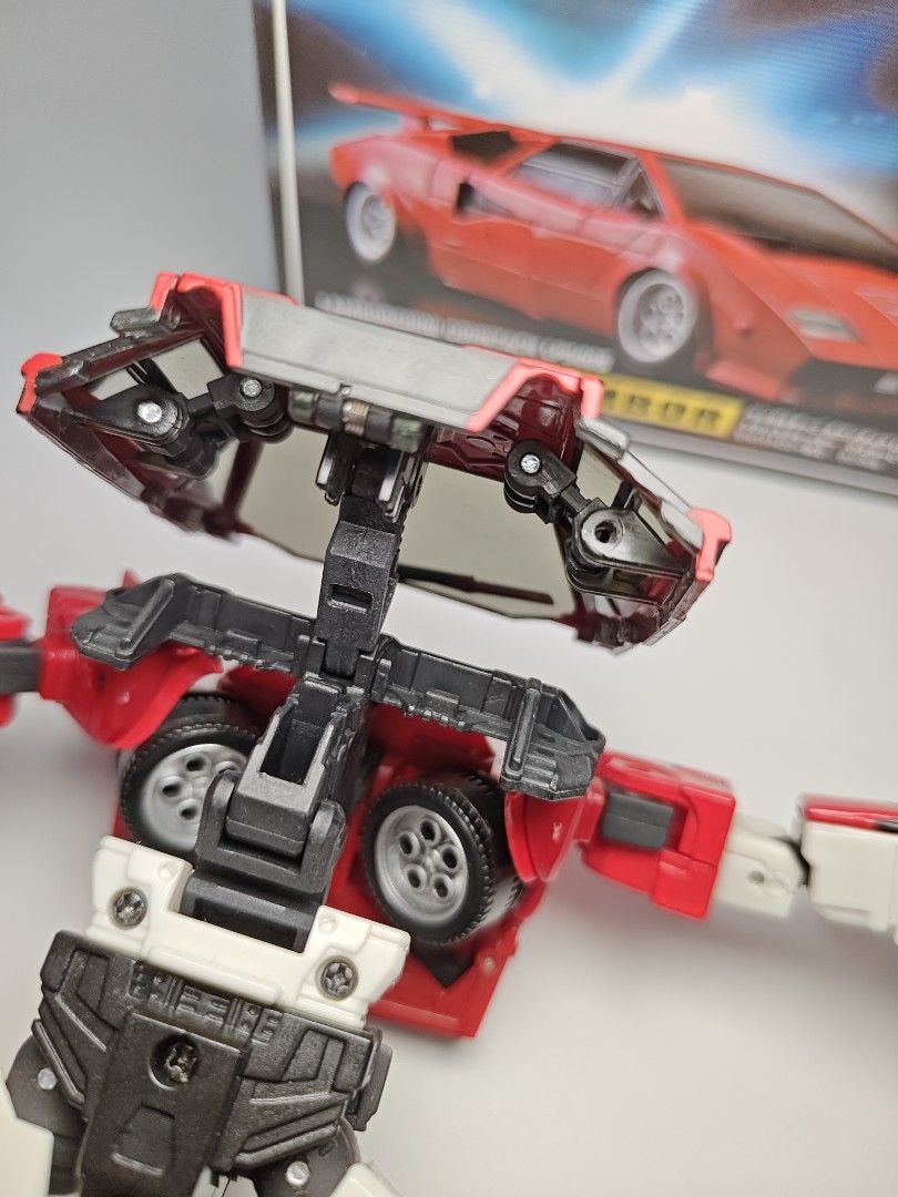 TakaraTomy Transformers Masterpiece MP12 Lambor (Sideswipe) with coin ...