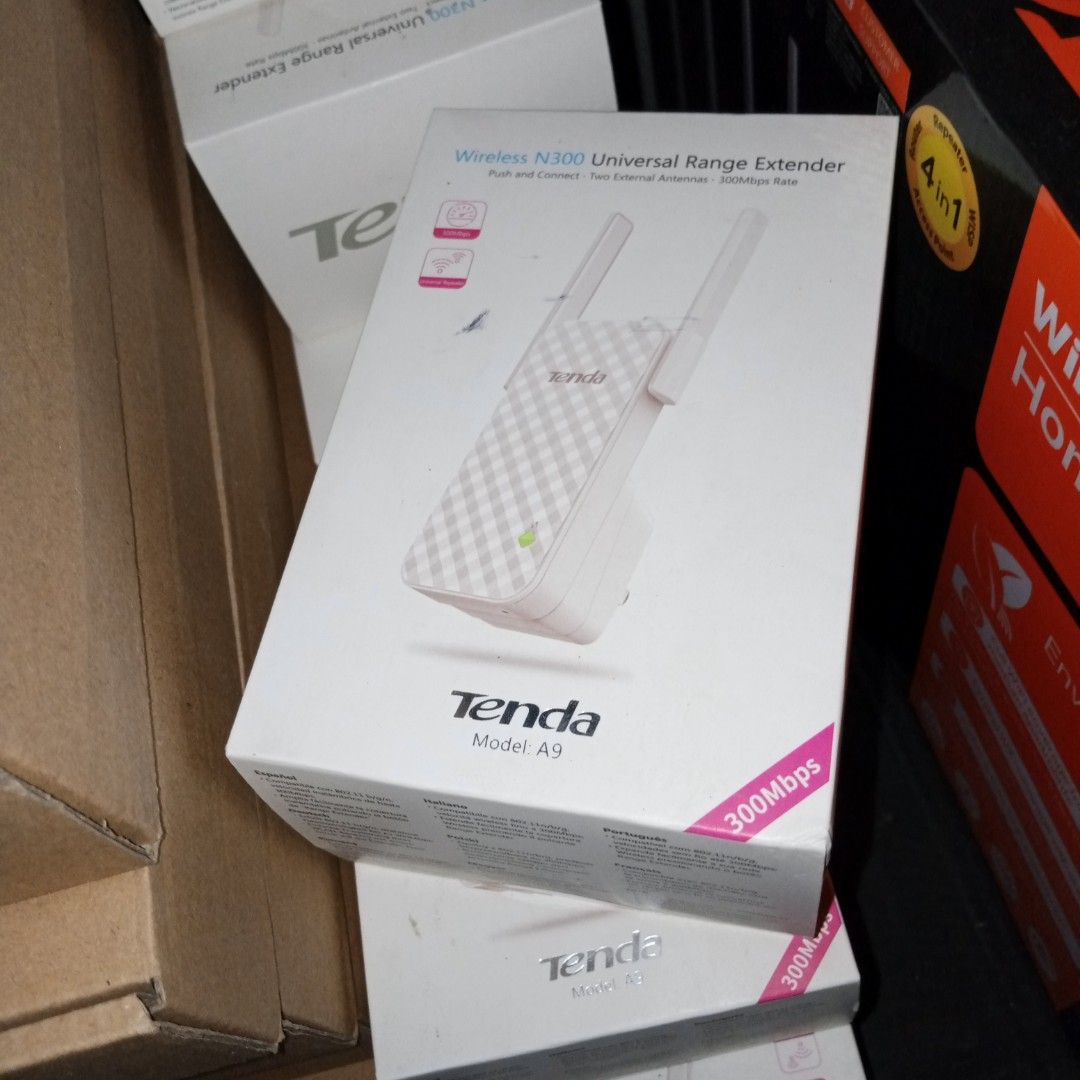 TENDA RANGE EXTENDER ROUTER, Computers & Tech, Office & Business ...