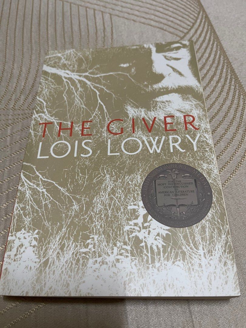 The GIVER- Lois Lowry on Carousell