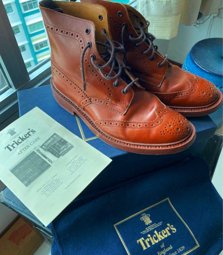 Tricker’s, Fesyen Pria, Sepatu , Sepatu Boot di Carousell