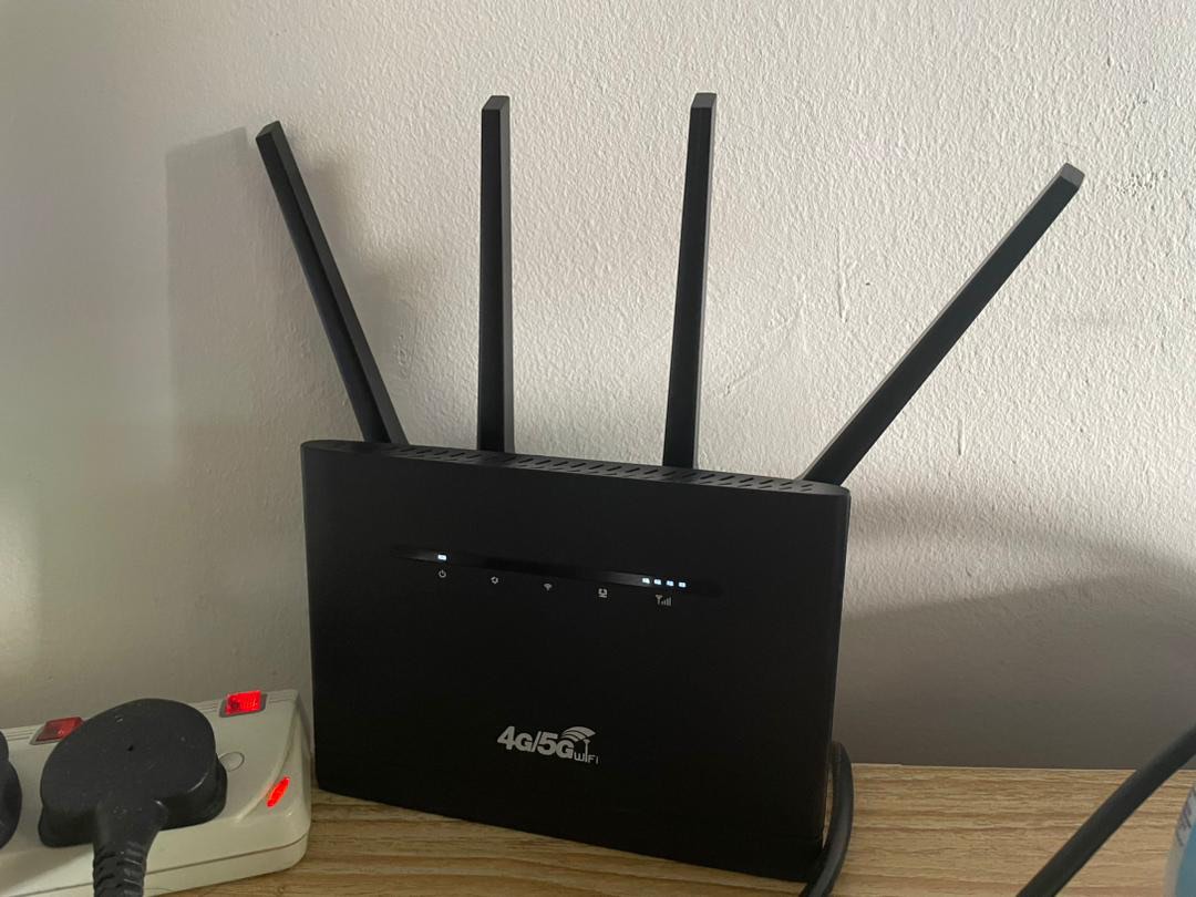 Unlimited internet mod router model v12, Computers & Tech, Parts ...