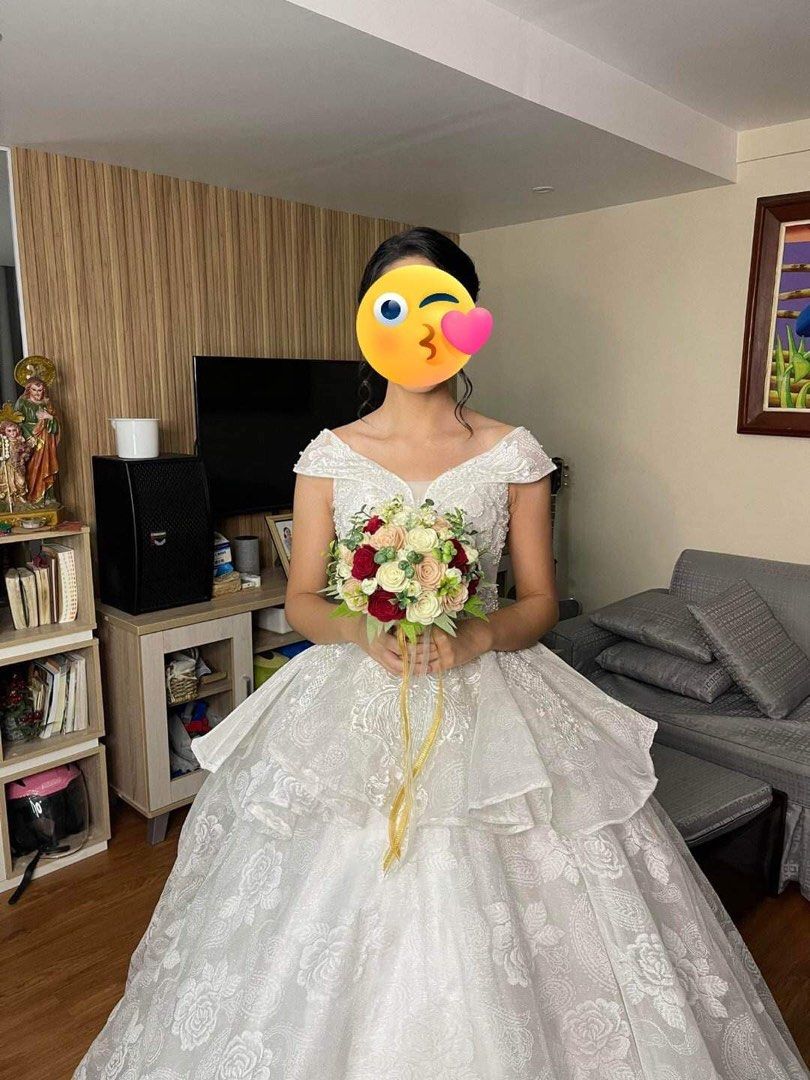 White wedding dress gown sagala, Women's Fashion, Dresses & Sets ...