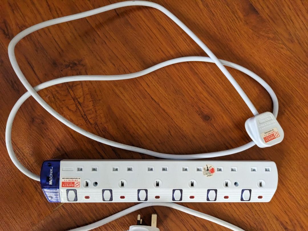 3 x Power strips with fuses and switches, TV & Home Appliances ...