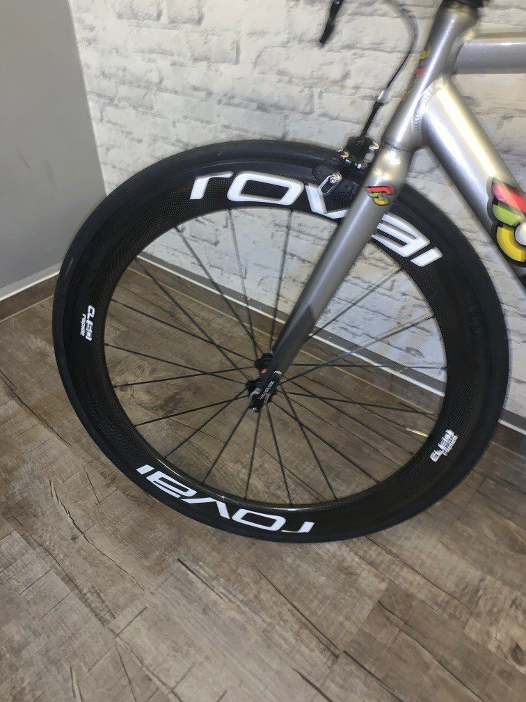 60mm Carbon wheelset with roval decals, Sports Equipment, Bicycles ...