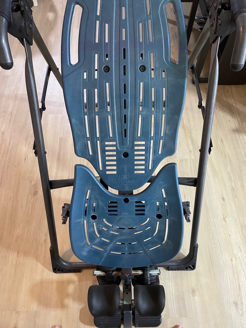 AIBI Teeter Inversion Table, Sports Equipment, Exercise & Fitness ...