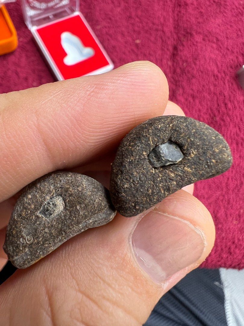 Archan Teelek - Samnak Patibat Tham Khao Sunamo, Hobbies & Toys ...