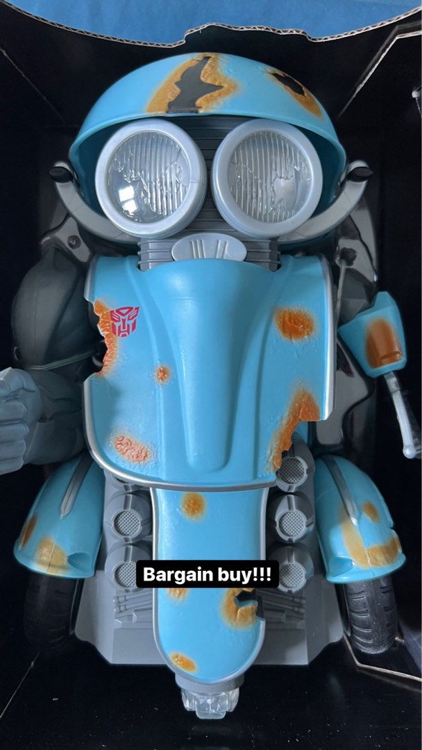 Autobot Sqweeks (Remote Controlled) on Carousell