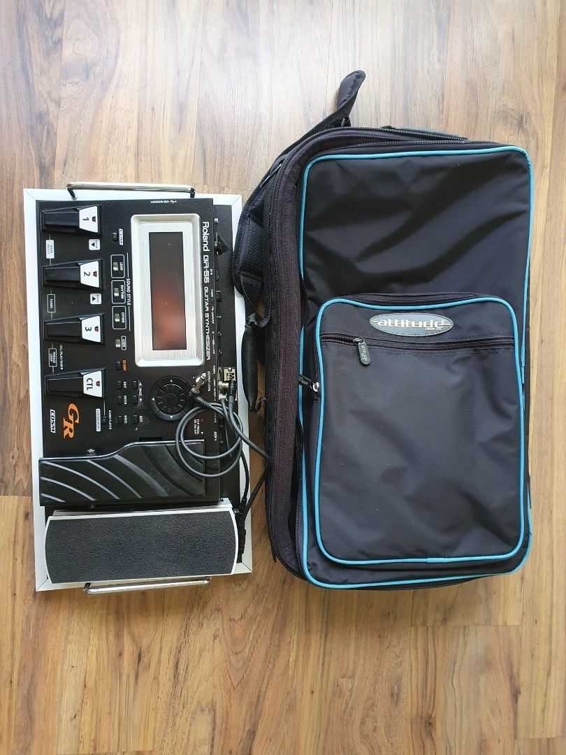 BOSS GR55 and Laney VC 15, Hobbies & Toys, Music & Media, Musical ...