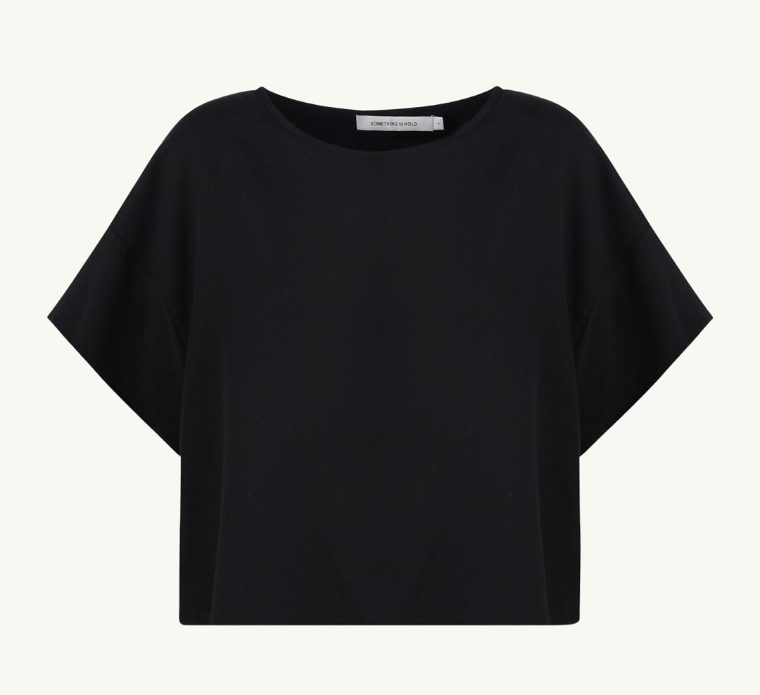 Boxy Blouse, Women's Fashion, Tops, Blouses on Carousell