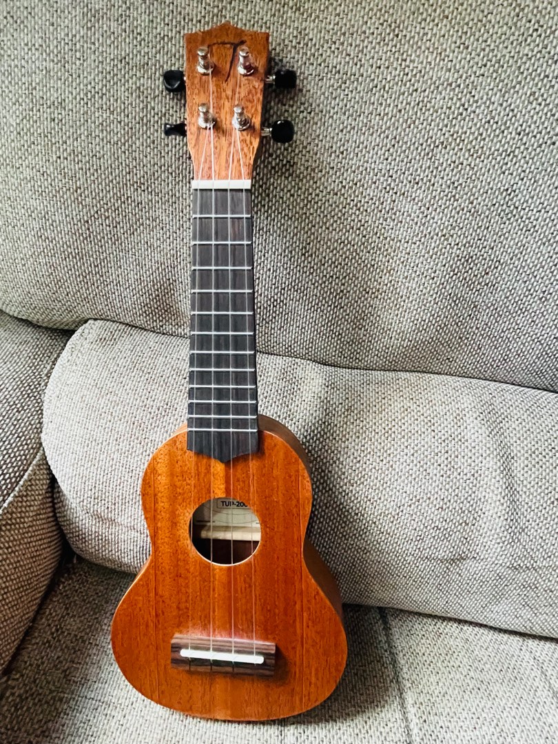 BRAND NEW Tom 16inch Ukulele Sopranio, Hobbies & Toys, Music & Media ...
