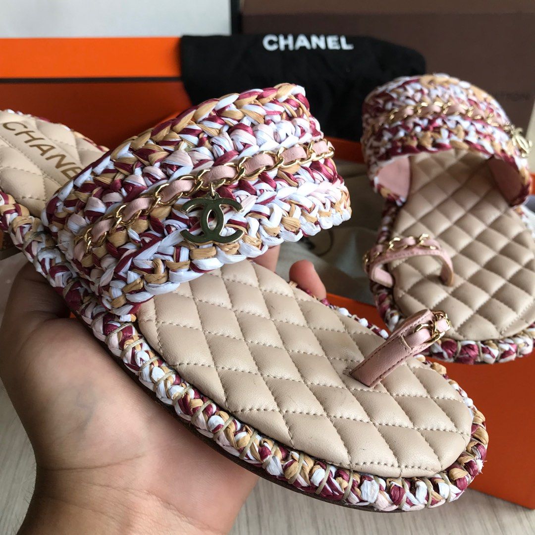 Chanel Raffia mule, Women's Fashion, Footwear, Flats on Carousell