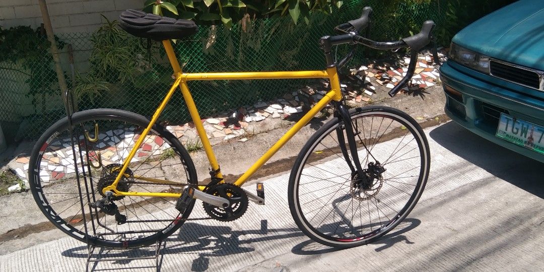 CHROMOLY VINTAGE FRAME LUGGED TYPE ROAD BIKE, Sports Equipment ...