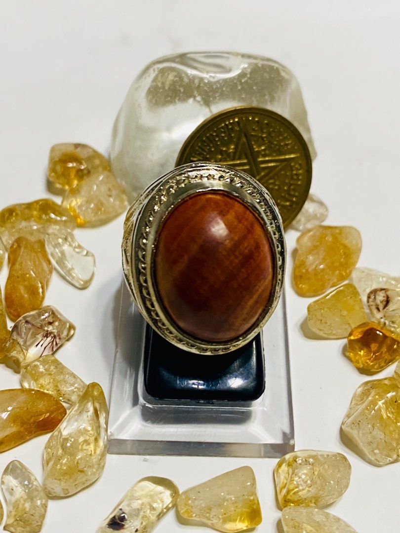 Cincin Raja Kayu Asli ( Men’s Agathis Ring ), Women's Fashion, Jewelry ...