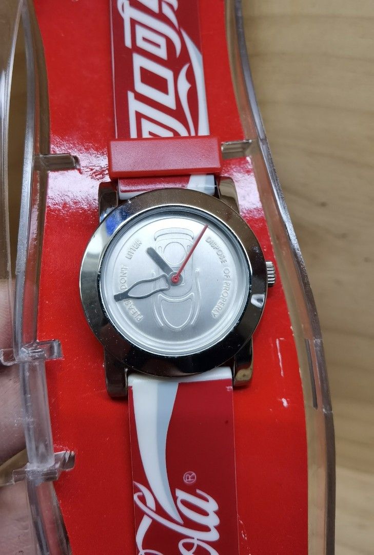 Coca Cola Original Wrist Watch Discontinue era 2000, Men's Fashion ...