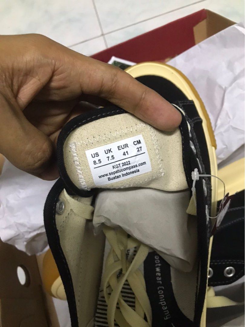 compass, Men's Fashion, Footwear, Casual shoes on Carousell