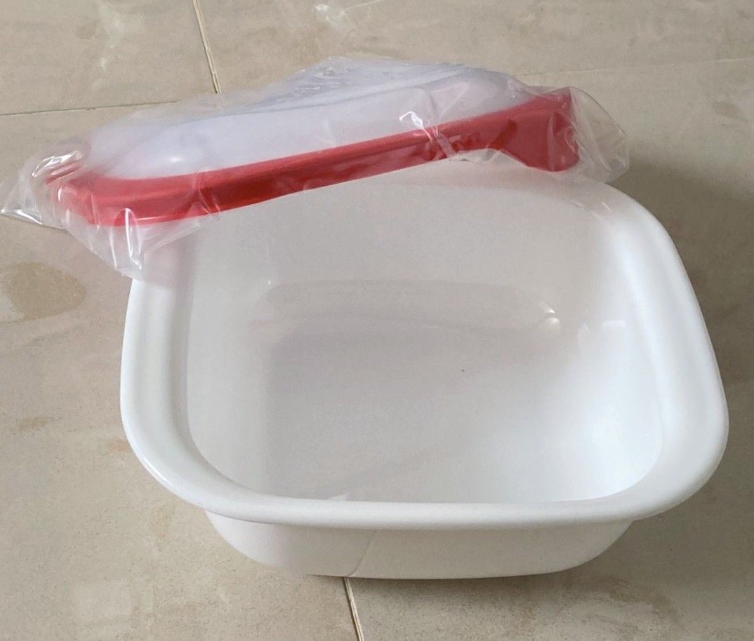 Corelle Snapware 1.4L square x 2 sets, Furniture & Home Living ...