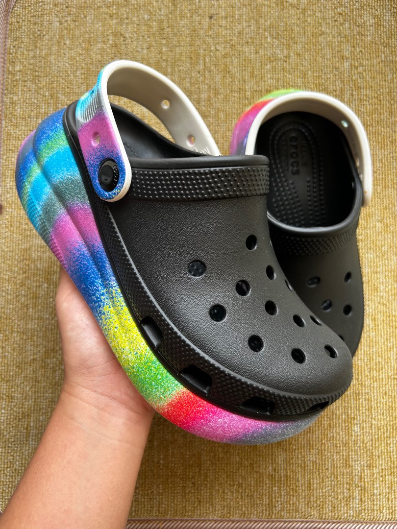 Crocs Crush Spray Dye, Women's Fashion, Footwear, Slippers and slides ...