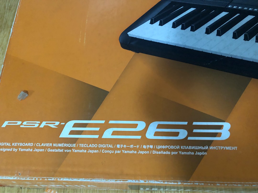 DIGITAL KEYBOARD/YAMAHA/PSR-E263, Hobbies & Toys, Music & Media, Musical Instruments on Carousell