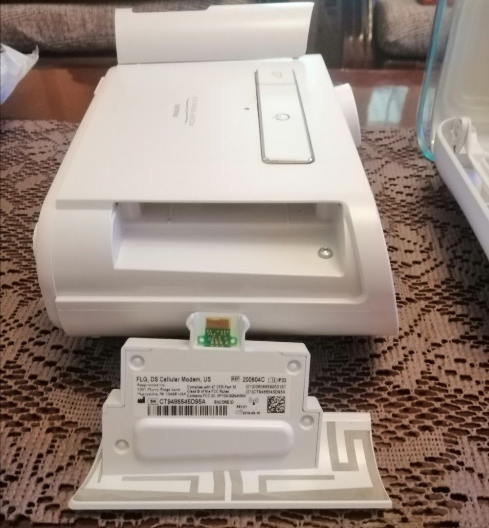 DreamStation 1 Auto/ CPAP Machine, Health & Nutrition, Medical Supplies ...