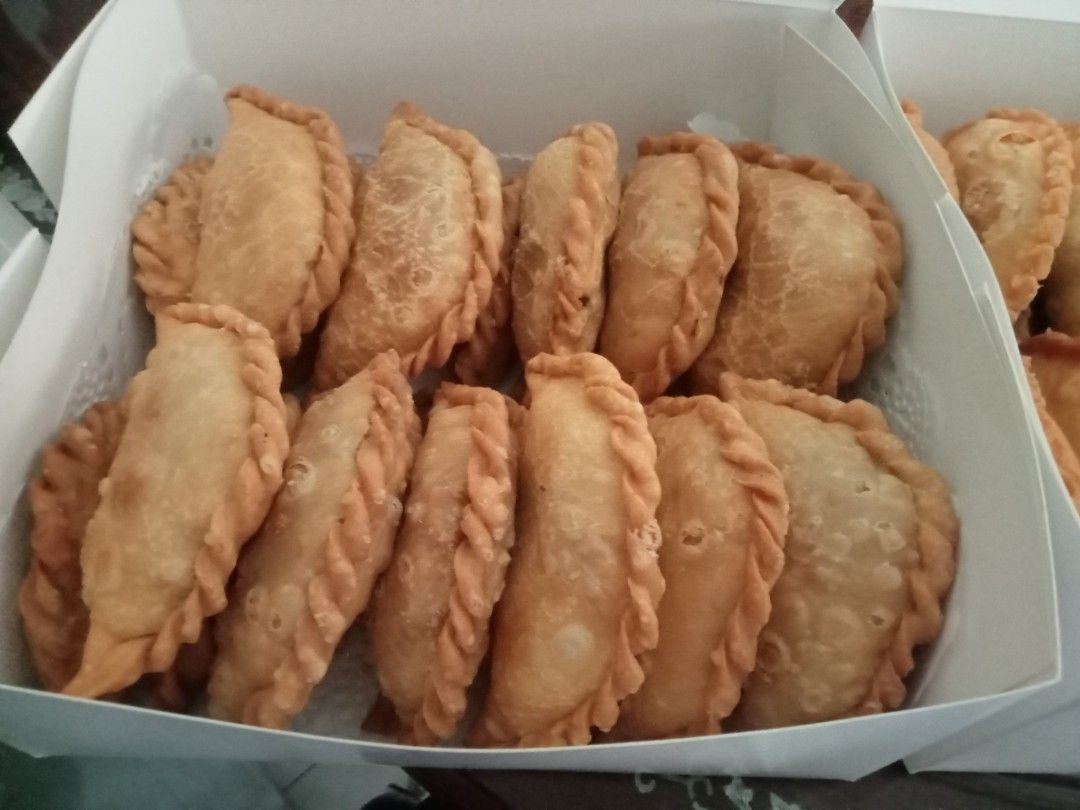 Epok Epok / Curry Puffs, Food & Drinks, Homemade Bakes on Carousell