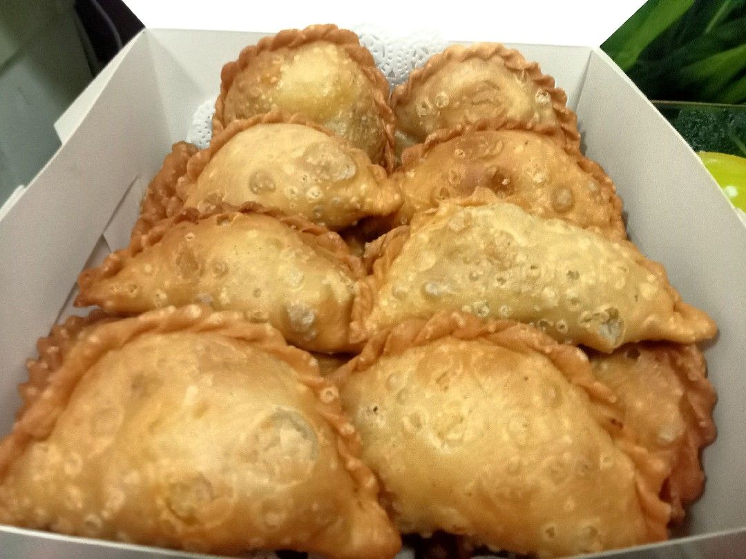 Epok Epok / Curry Puffs, Food & Drinks, Homemade Bakes on Carousell