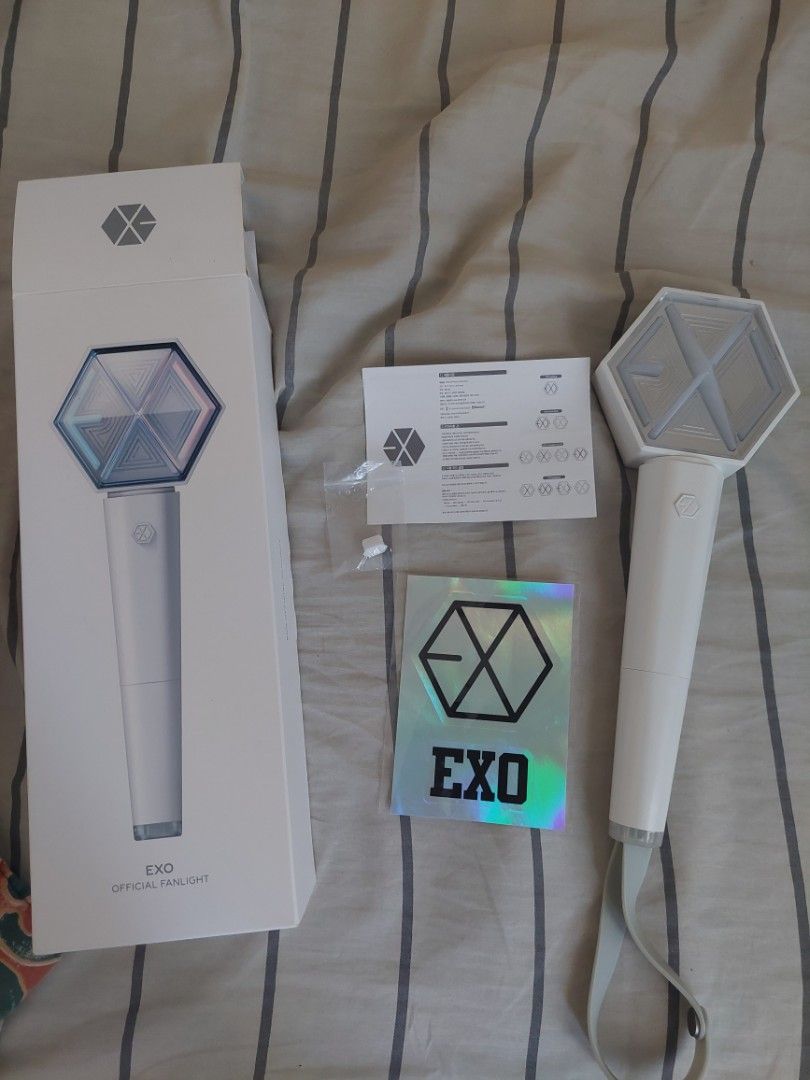 EXO OFFICIAL LIGHTSTICK VER 3, Hobbies & Toys, Memorabilia ...