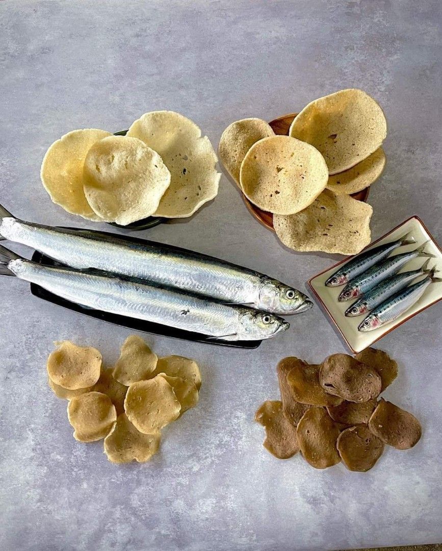 Fish cracker (Ah Wang), Food & Drinks, Fresh Produce on Carousell