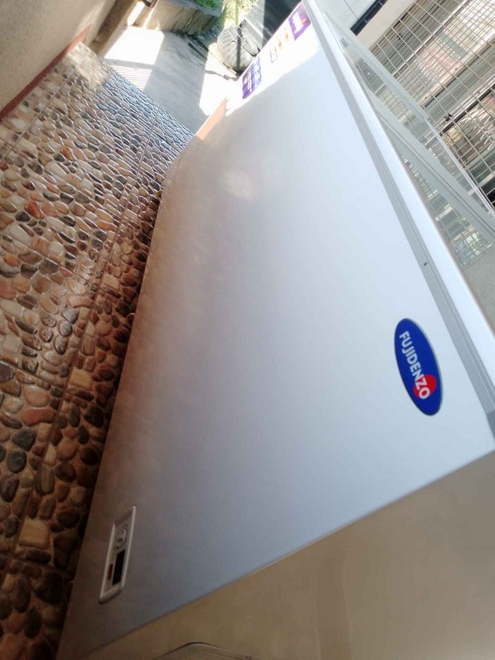 Fujidenzo Chest Freezer 22cu ft., TV & Home Appliances, Kitchen ...