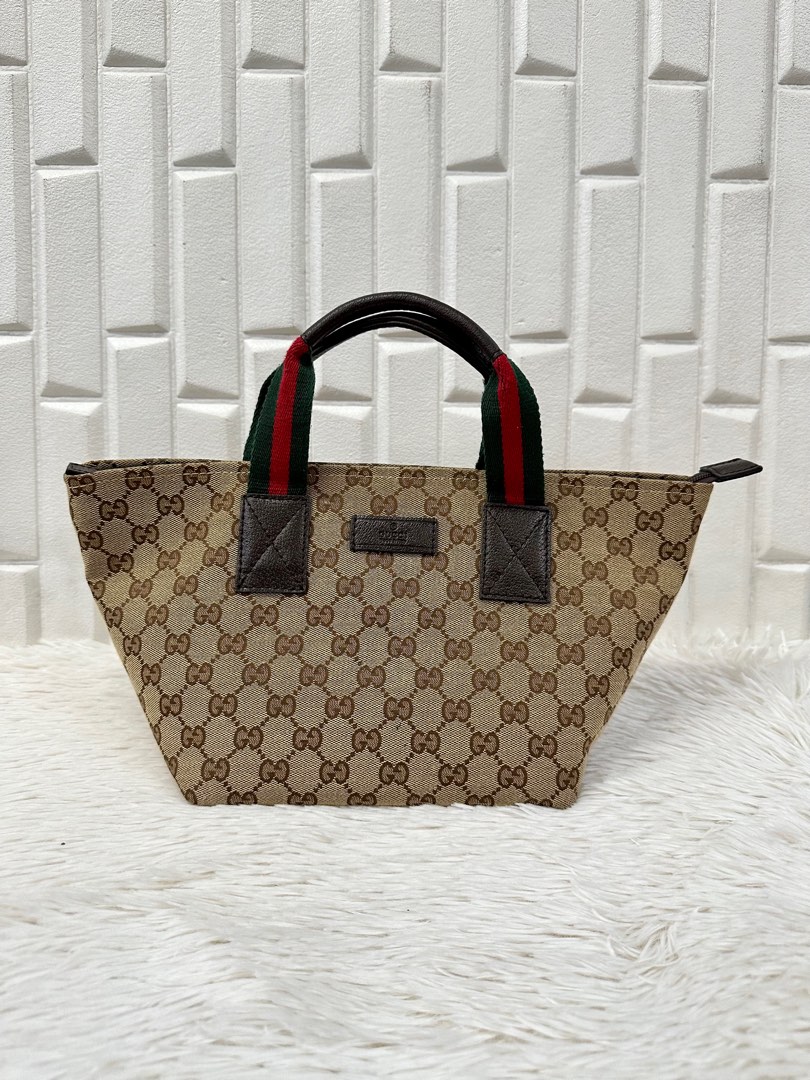 Gg shelly small, Luxury, Bags & Wallets on Carousell