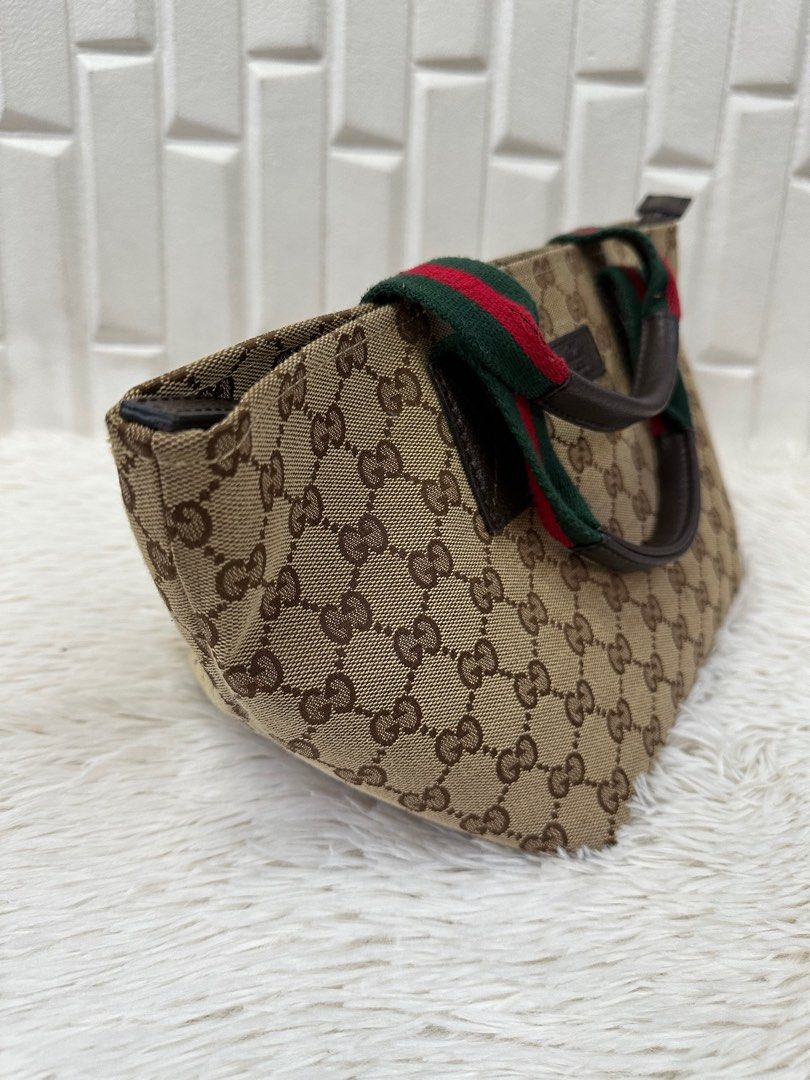 Gg shelly small, Luxury, Bags & Wallets on Carousell