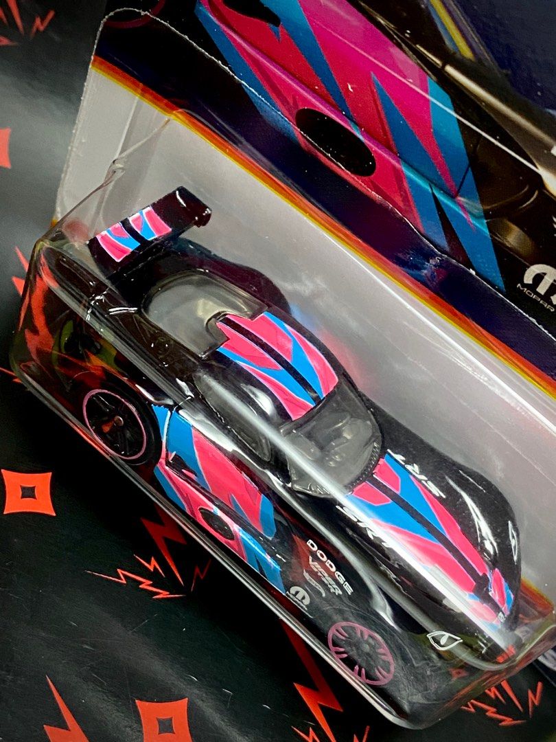 Hot Wheels Neon Speeders Nissan GTR R35 Hotwheels SRT Viper, Hobbies ...