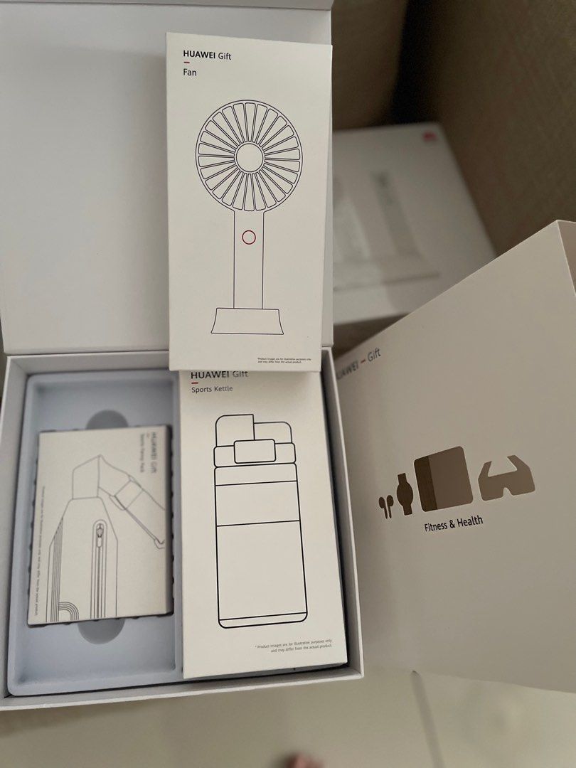 Huawei Gift Box Fitness & Health (Fan, Sport Kettle & Sport Fanny Pack ...