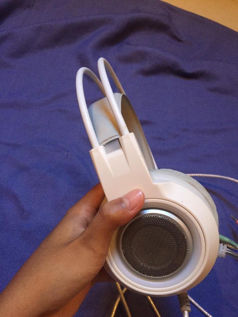 INPLAY H510 NOISE CANCELLATION GAMING HEADSET on Carousell