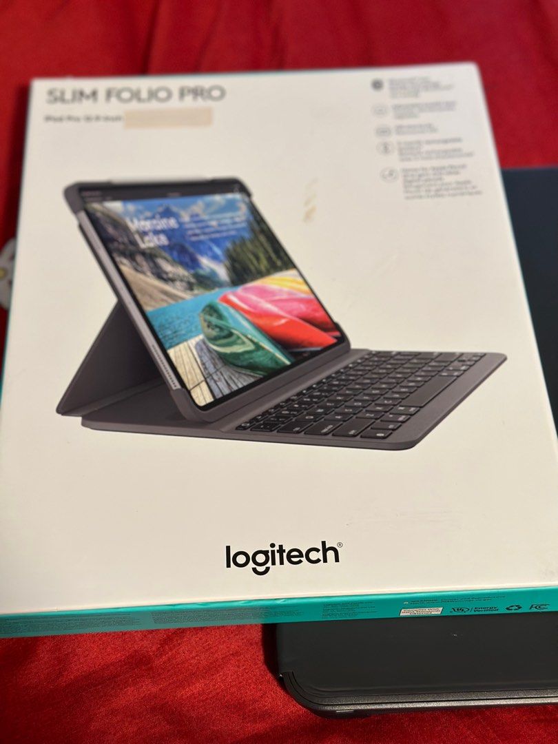 iPad 12.9 pro Logitech Smart Keyboard, Mobile Phones & Gadgets, Tablets ...