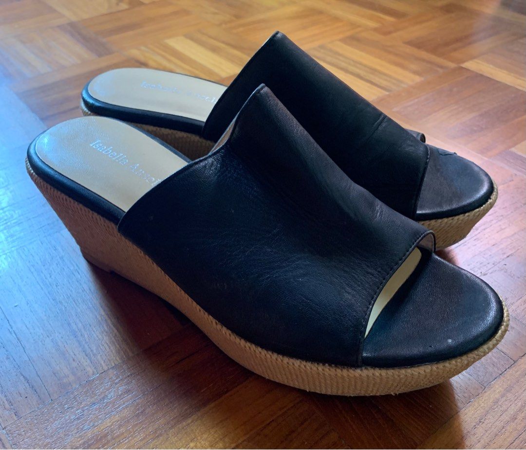 Isabella Anselmi Wedges, Women's Fashion, Footwear, Wedges on Carousell