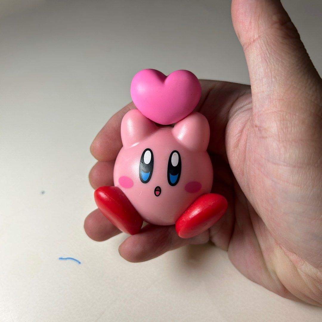 Kirby holding a heart, Hobbies & Toys, Memorabilia & Collectibles ...