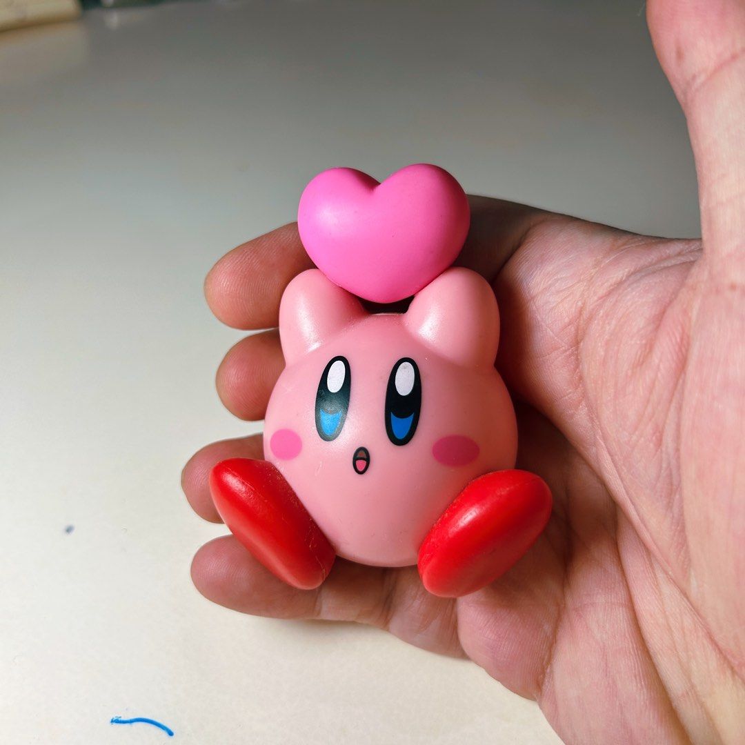 Kirby holding a heart, Hobbies & Toys, Memorabilia & Collectibles ...