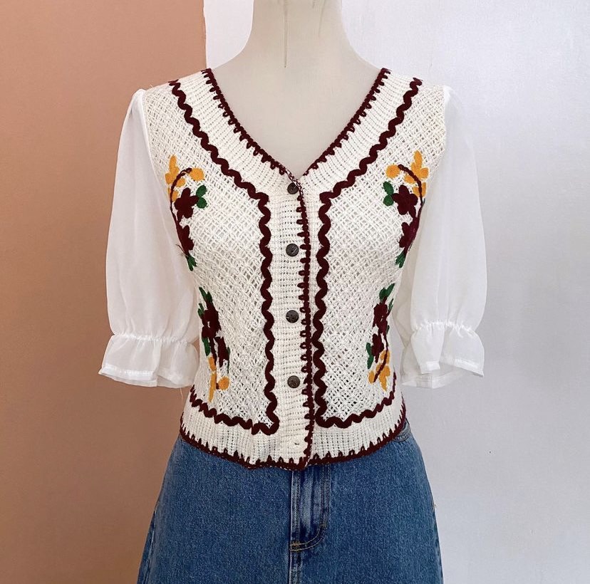 SHEIN TOP BUTTON FRONT FLORAL EMBROIDERY KOREAN STYLE CROCHET BEACH ...
