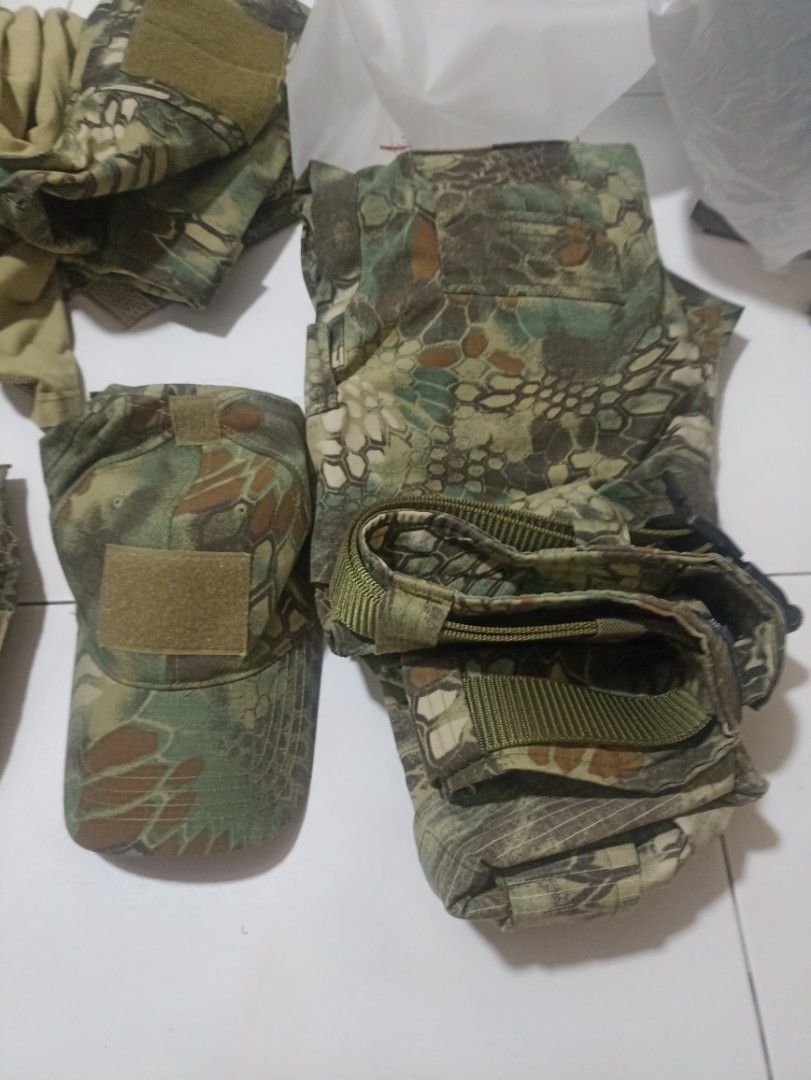 Kryptek mandrake combat uniform set, Hobbies & Toys, Toys & Games on ...