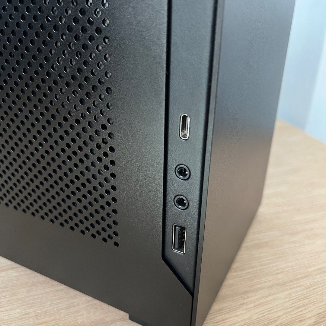 Lian Li A4-H2O ITX SFF Case Black, Computers & Tech, Parts ...