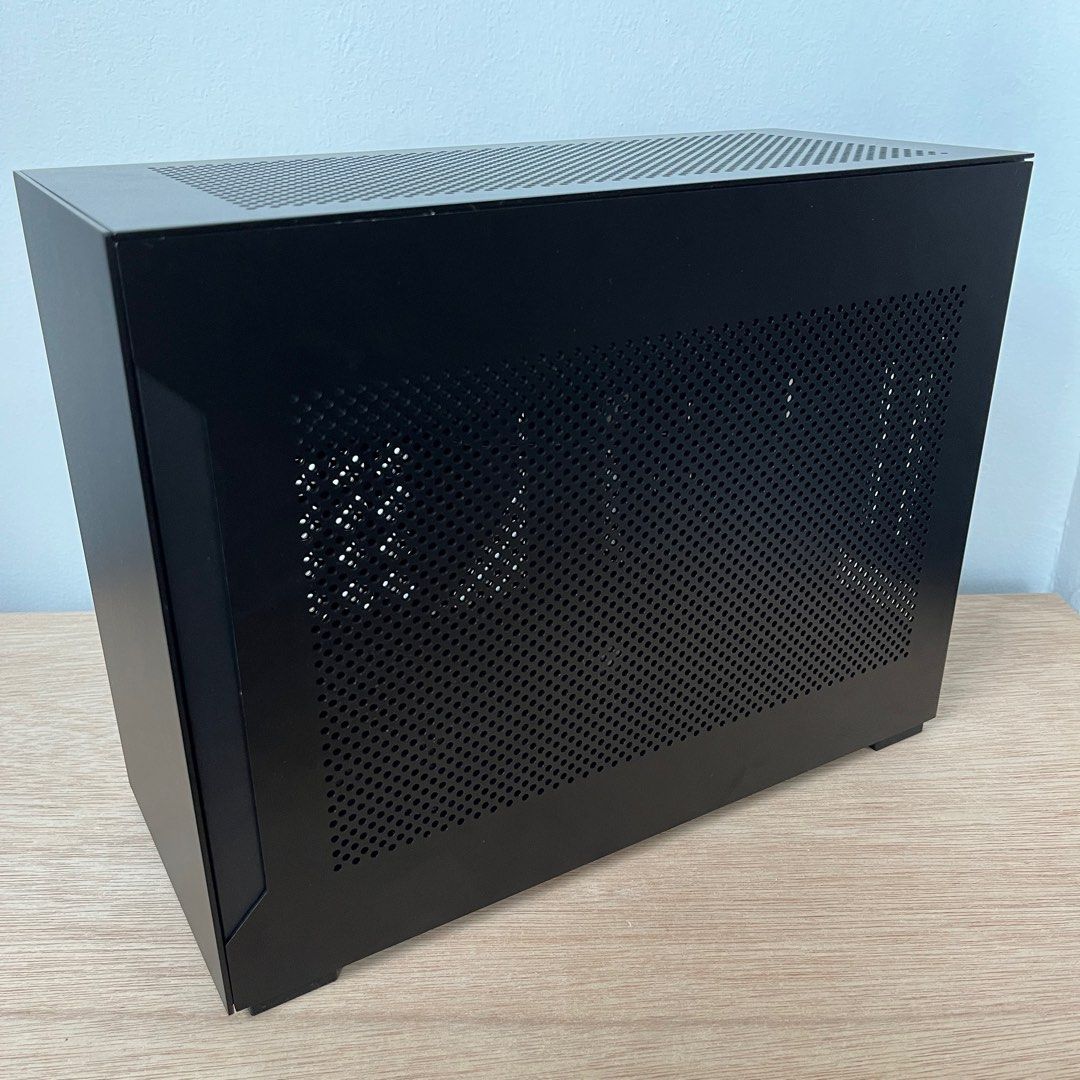 Lian Li A4-H2O ITX SFF Case Black, Computers & Tech, Parts ...