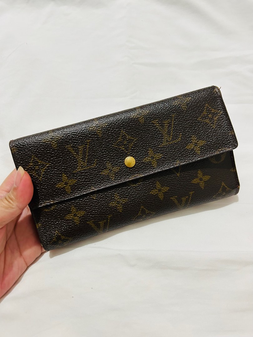 RUSH LV International Wallet, Luxury, Bags & Wallets on Carousell