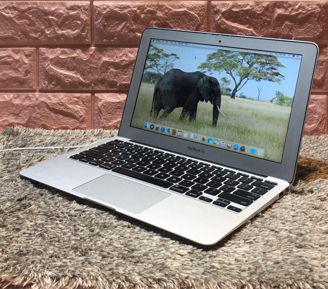 Macbook Air ( 11inch 2011 ) Core i5 , OS High Sierra, Computers & Tech ...