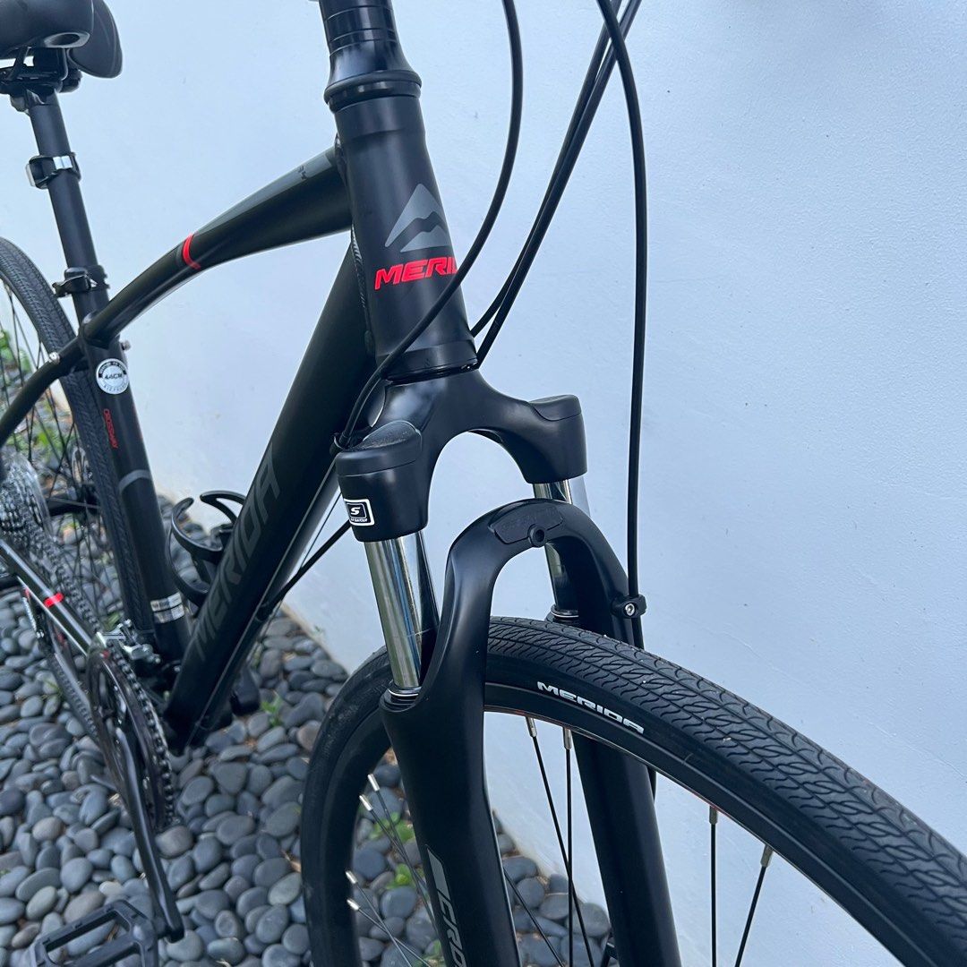 Merida crossway 90 hybrid bike on off road bike Shimano giant, Sports ...