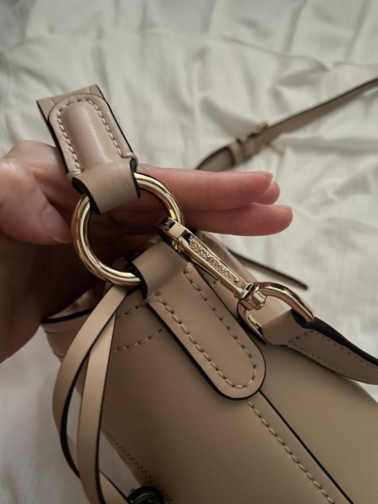 Michael Kors Aidy Bucket, Luxury, Bags & Wallets on Carousell