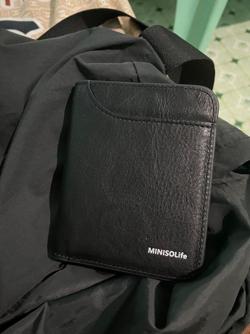 Miniso wallet on Carousell